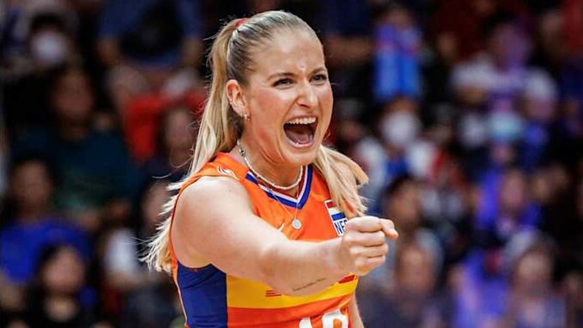 Marrit Jasper stunt mei Oranje follybalteam tsjin kampioen Servië ...