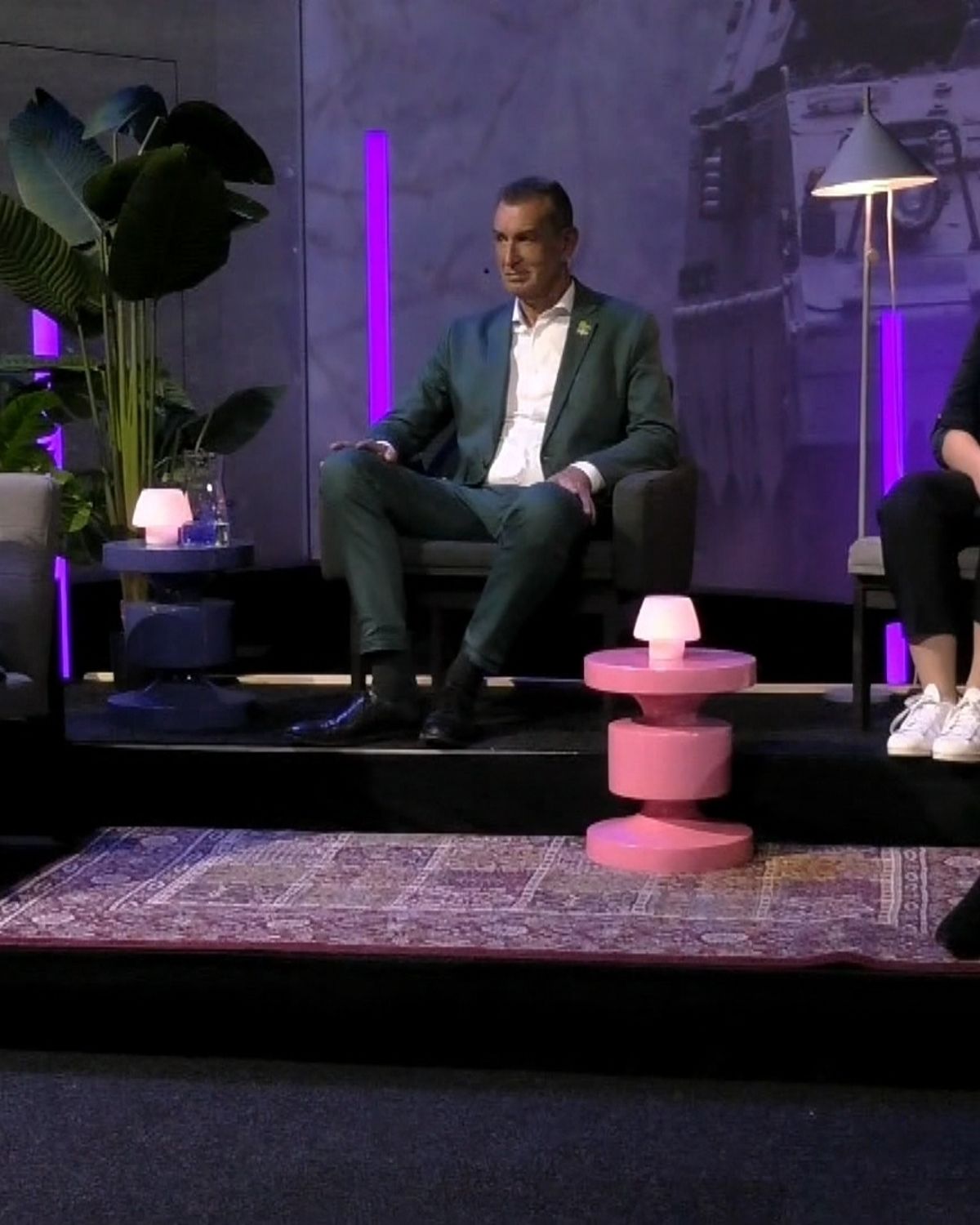 De laatste twee kandidaat Kamerleden mogen zich voorstellen: Ines ...