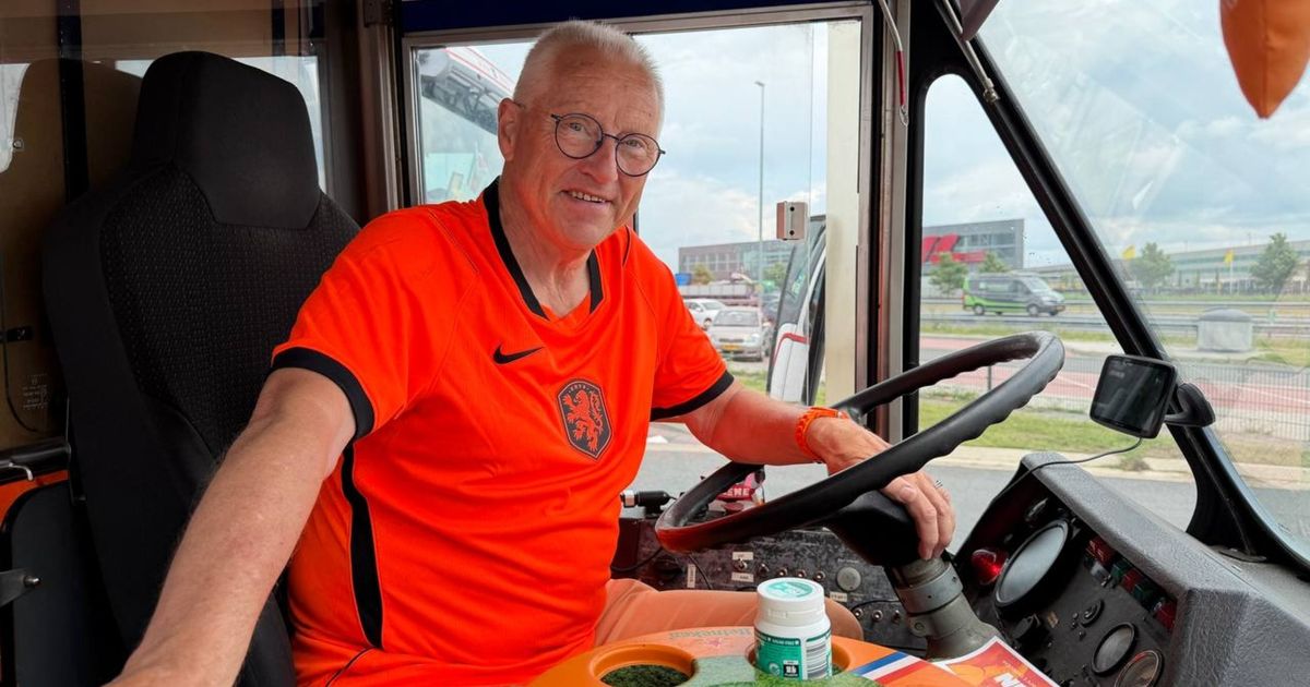 Oranjefan Gert Grimmius klaar voor zevende WK: ‘Hotel voor de finale is ...