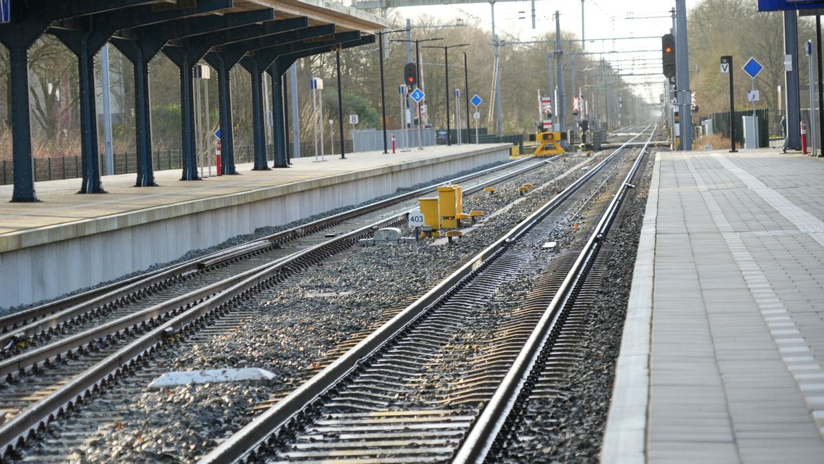 Storing op spoor blijkt breuk te zijn: dag geen intercity's tussen ...