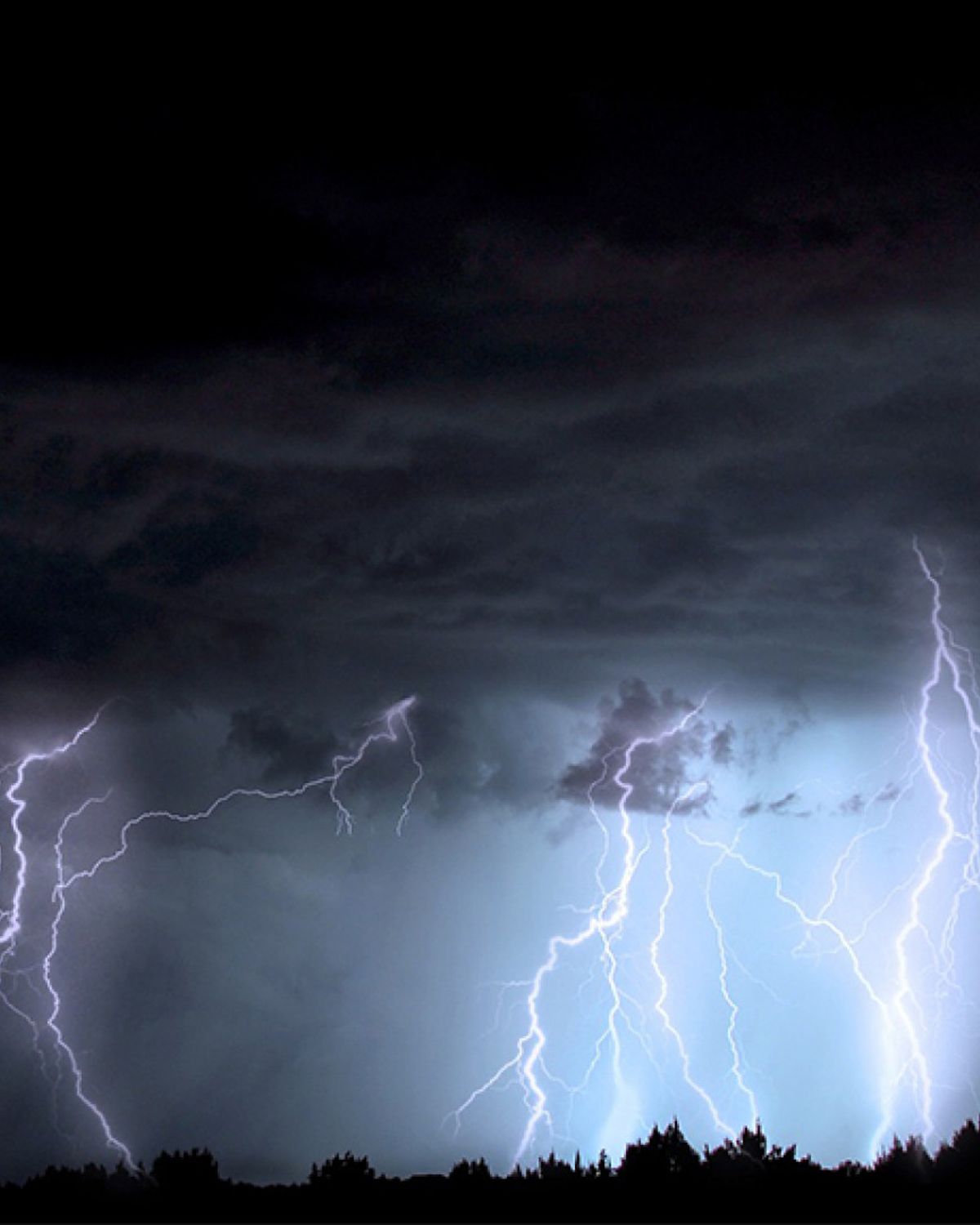 KNMI waarschuwt voor onweer en twee centimeter grote hagelstenen, code ...