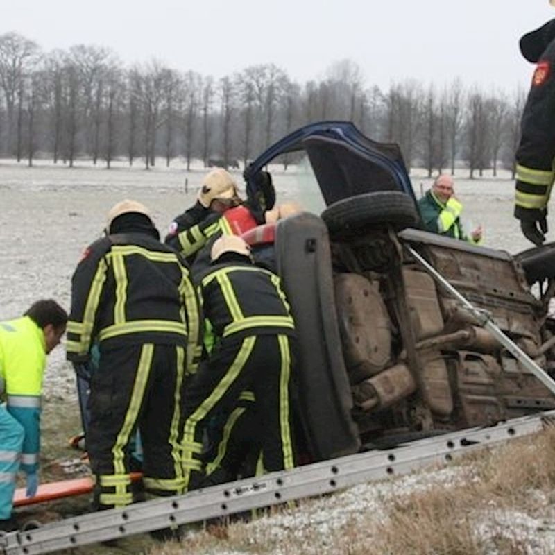 Veel ongevallen door gladheid - Oost