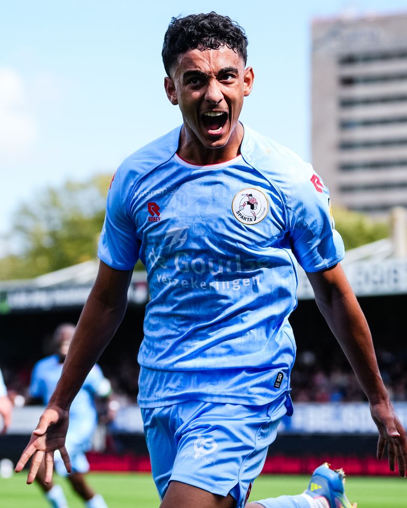 'Ayoub Oufkir verdient een kans in de basis bij Sparta' - Rijnmond