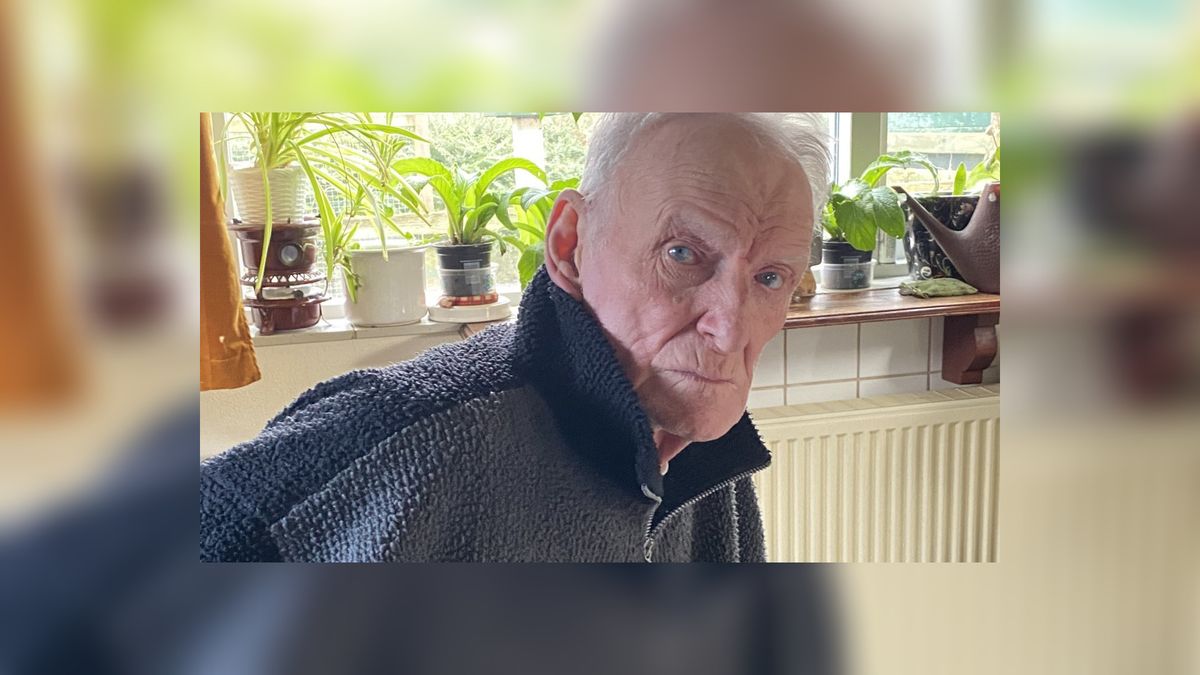 Jan de Groot slaapt door pijn sinds september in zijn stoel - Omrop Fryslân