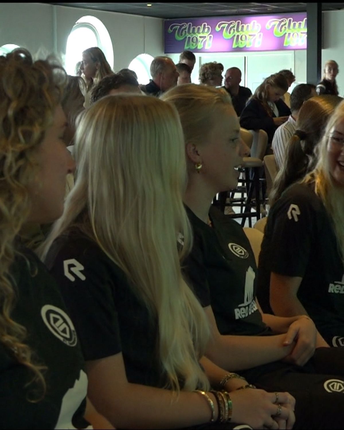 Een 'dream come true': selectie FC Groningen Vrouwen 1 gepresenteerd ...