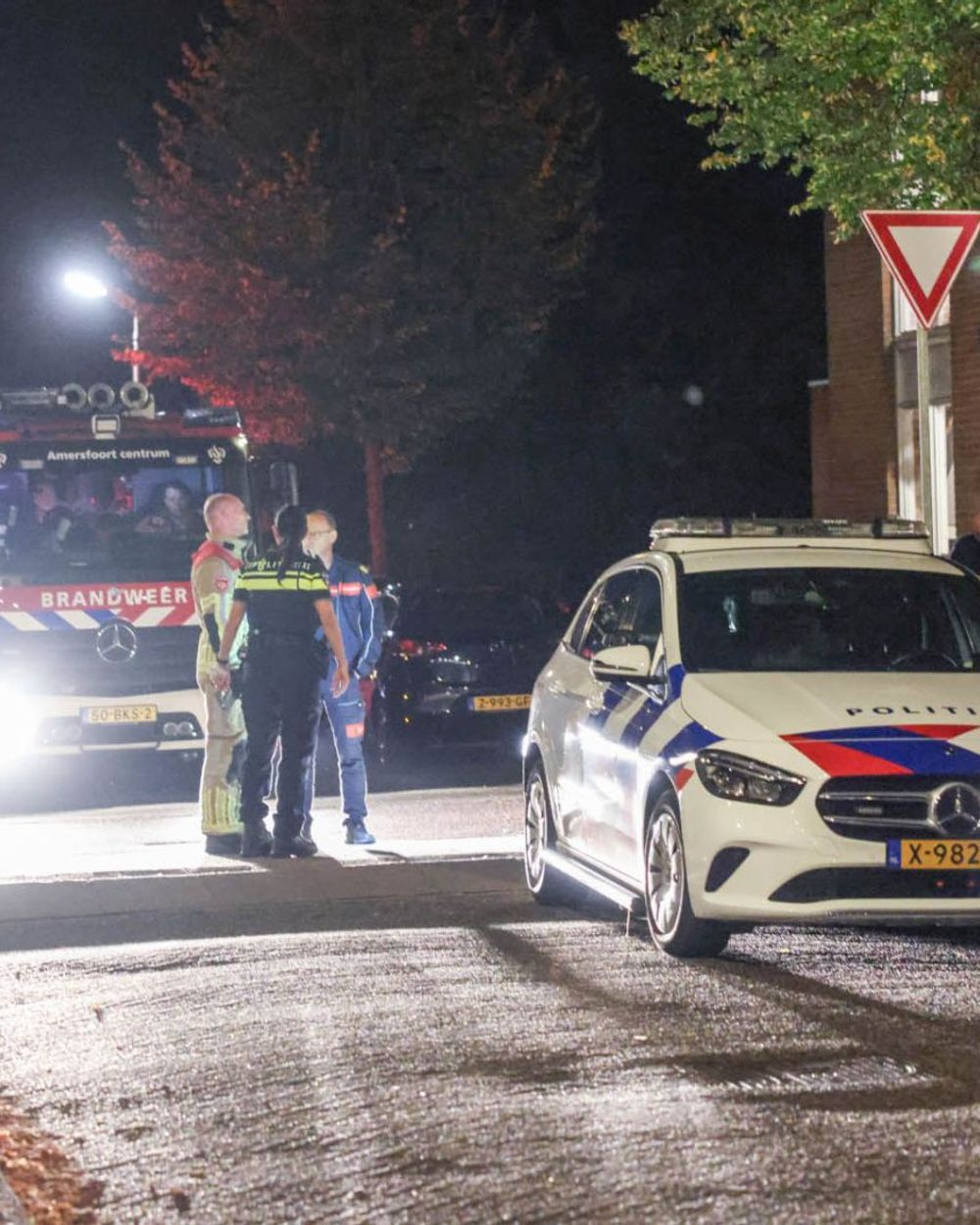 112-nieuws: Dode in woning Amersfoort | Gewonde bij aanrijding met taxibus Willemsen de Koning ...