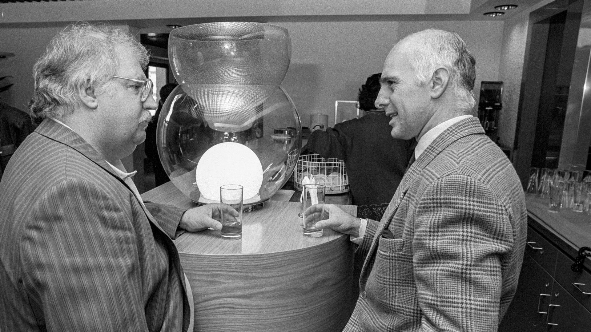 Ploon Konijnenburg overleden: de voetbalmakelaar die Berlusconi zijn ...