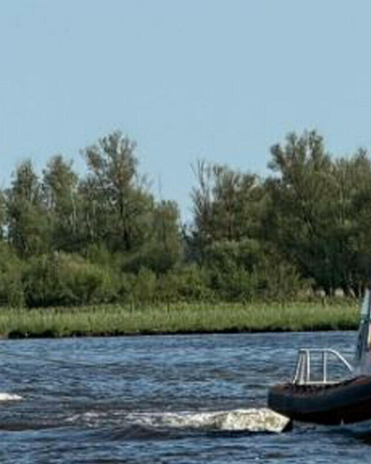 Sylboat mei motorproblemen, KNRM bringt skip nei haven Lauwerseach ...