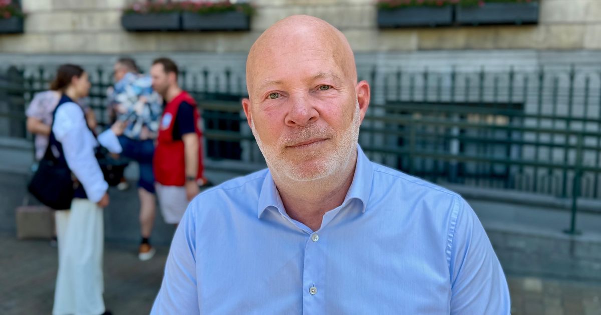 Rotterdamse wethouder Robert Simons vertrekt naar veel kleinere ...