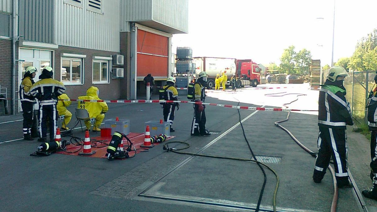 Mierenzuur lekt bij bedrijf Nijkerk - Omroep Gelderland