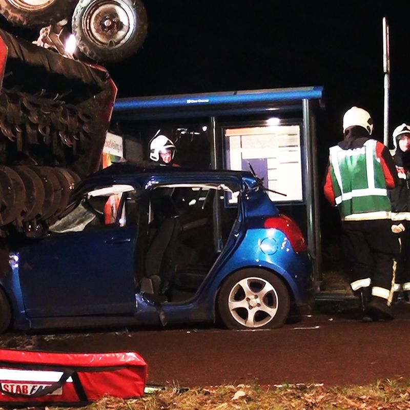 Drie gewonden na botsing met bietenrooimachine - RTV Drenthe