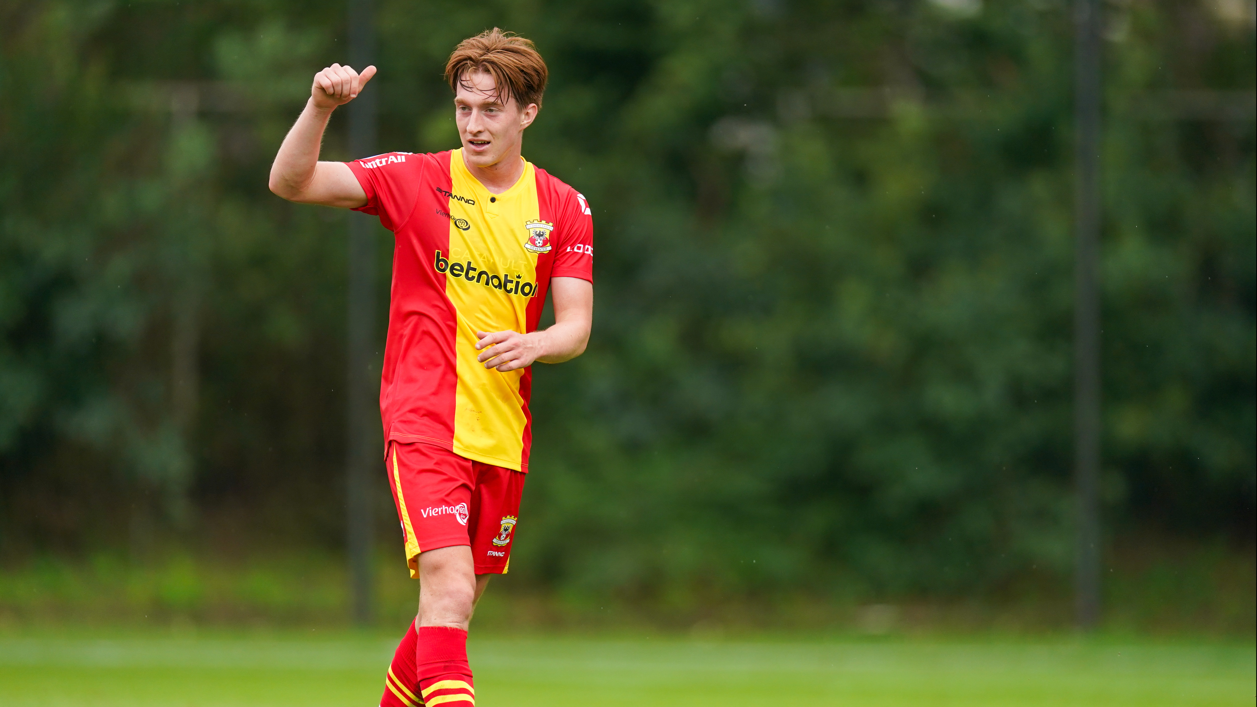 Xander Blomme verlengt contract bij Go Ahead Eagles tot 2026 - Oost