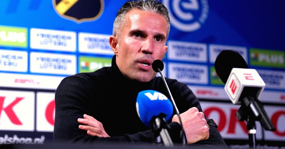 De 24 hete uren van Van Persie, die 'gewoon' trainer van Feyenoord ...