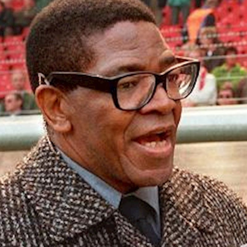 Toestand Steve Mokone is stabiel - Oost