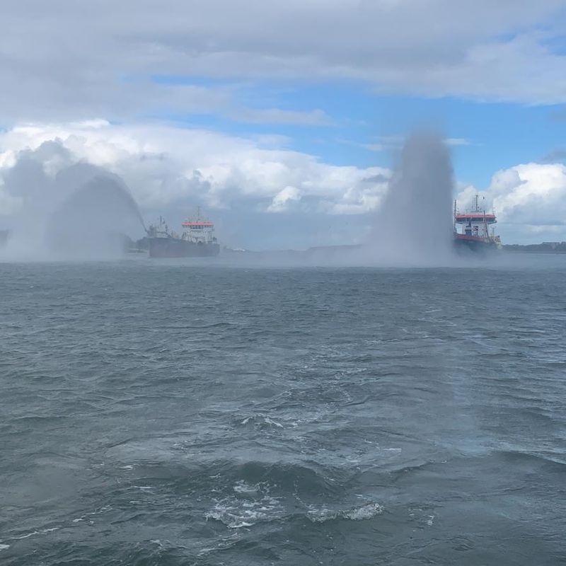 Hoera! De 'nieuwe' Nieuwe Waterweg is open - Rijnmond