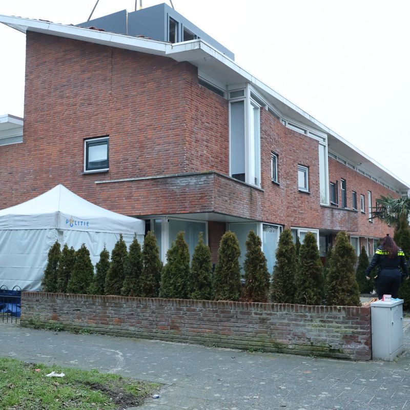 Dode na val van dak tijdens plaatsen dakkapel - Den Haag FM
