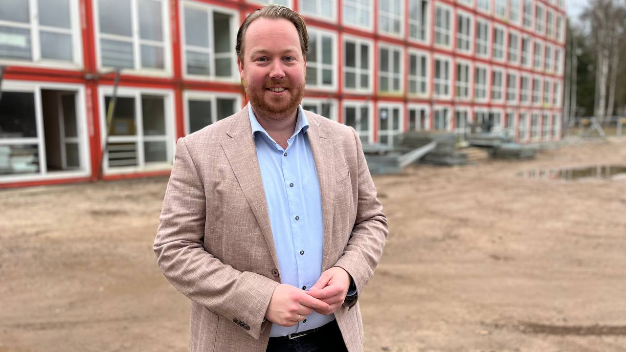 Wie is de man achter de 'burgemeester' van Losser uit de Johma-reclames ...