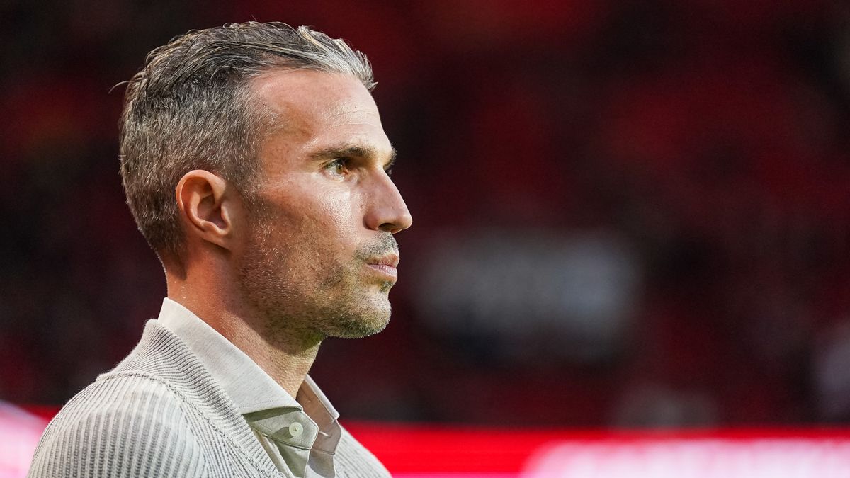 Heerenveen-trainer Robin van Persie voelt geen druk: "Daar ben ik ...
