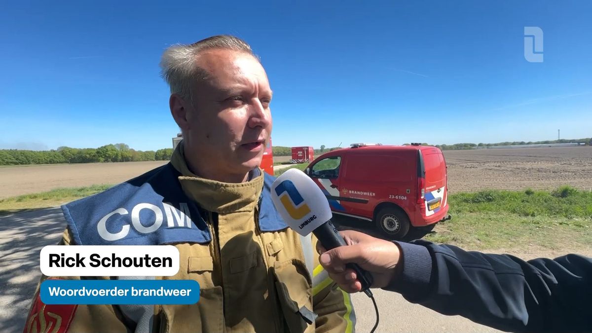 Live: Defensiehelikopter blust bosbrand bij Helden, noodverordening van ...