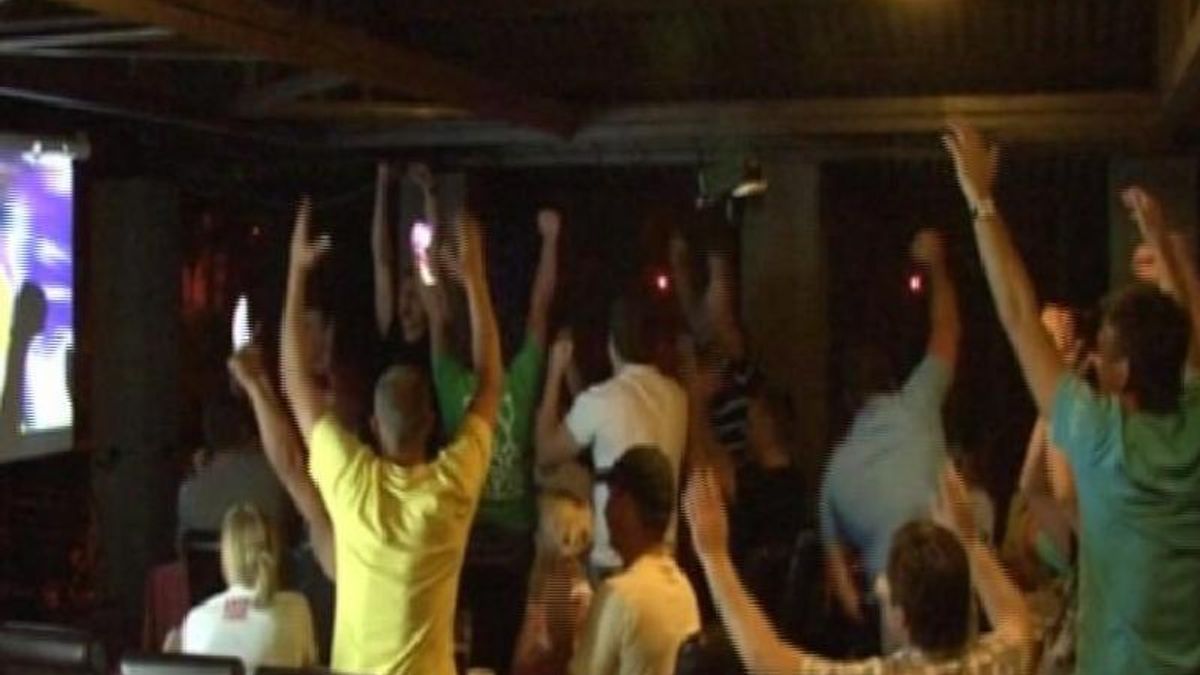 Oekraïne viert onverwachte overwinning - Rijnmond Oekraïne viert onverwachte overwinning - Rijnmond