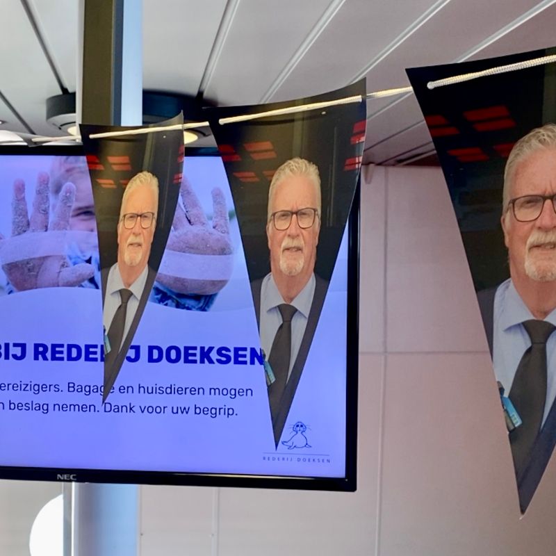 Nei tritich jier hinne en wer nei Flylân is it foar purser Henk Visser ...