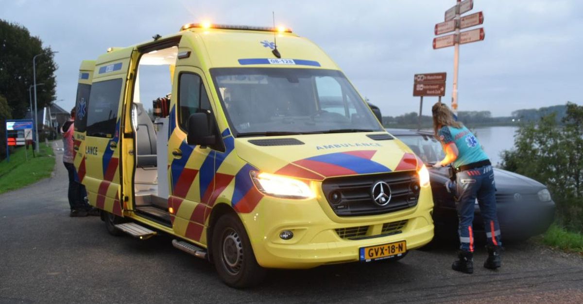 Bromfietser gewond • groot onderzoek bij boerderij - Omroep Gelderland