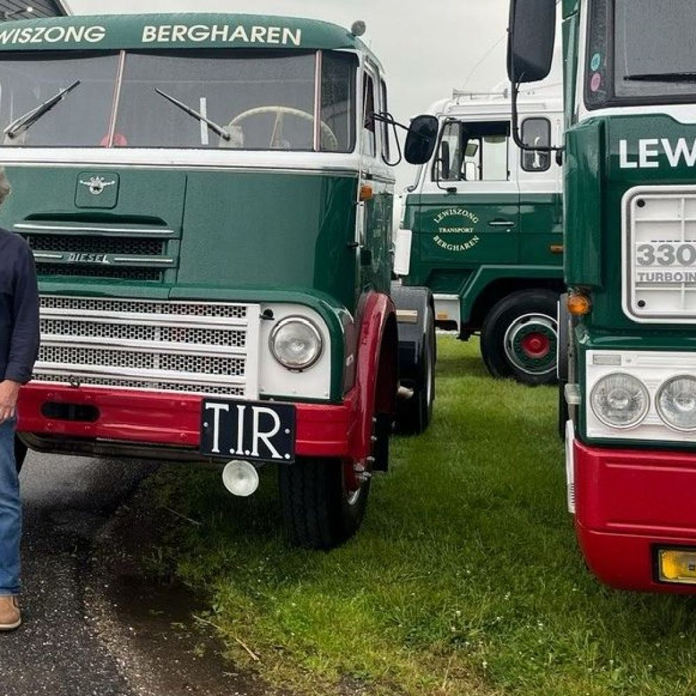 Passie voor oud: Jan heeft bijna 40 oldtimer trucks - Omroep Gelderland