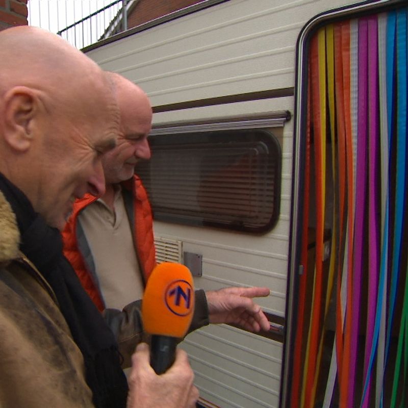 Kees en Ageeth zijn gek met elkaar én met hun vintage caravan - RTV Noord