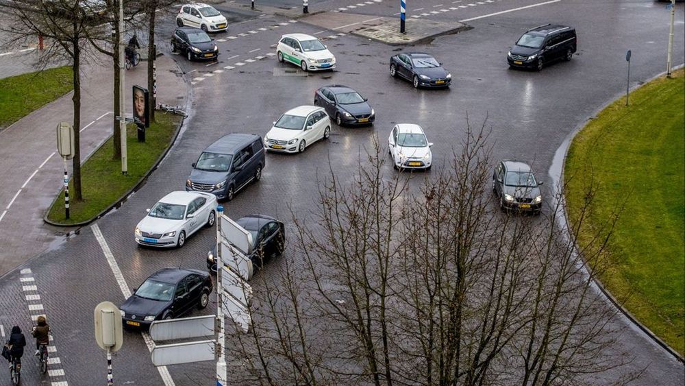 Iedereen heeft een mening over de 'meest gestoorde rotonde' van ...