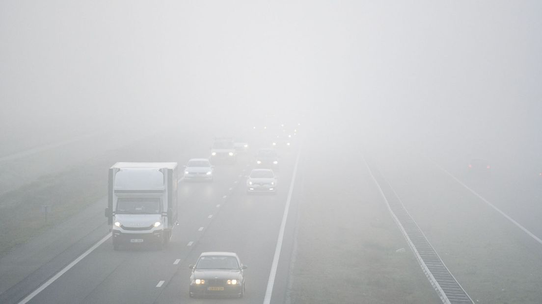 Opgepast: slecht zicht door dichte mist (update) - RTV Noord Opgepast: slecht zicht door dichte mist (update) - RTV Noord