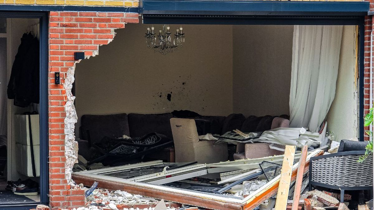 Minderjarig meisje reed woning binnen in Hengelo, wie betaalt de schade ...