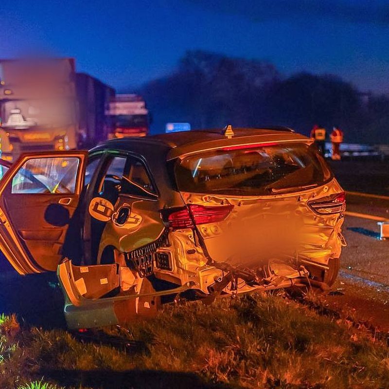 Meerdere gewonden bij zwaar ongeluk op A1 - Omroep Gelderland