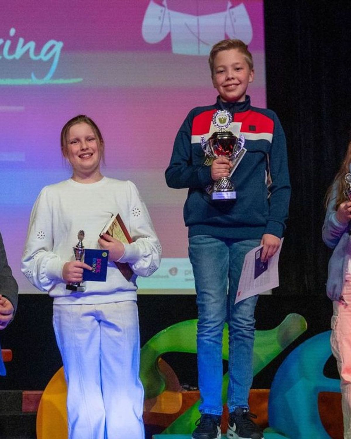 Dries (12) wint voorleeswedstrijd en mag naar finale Utrecht - L1 Nieuws
