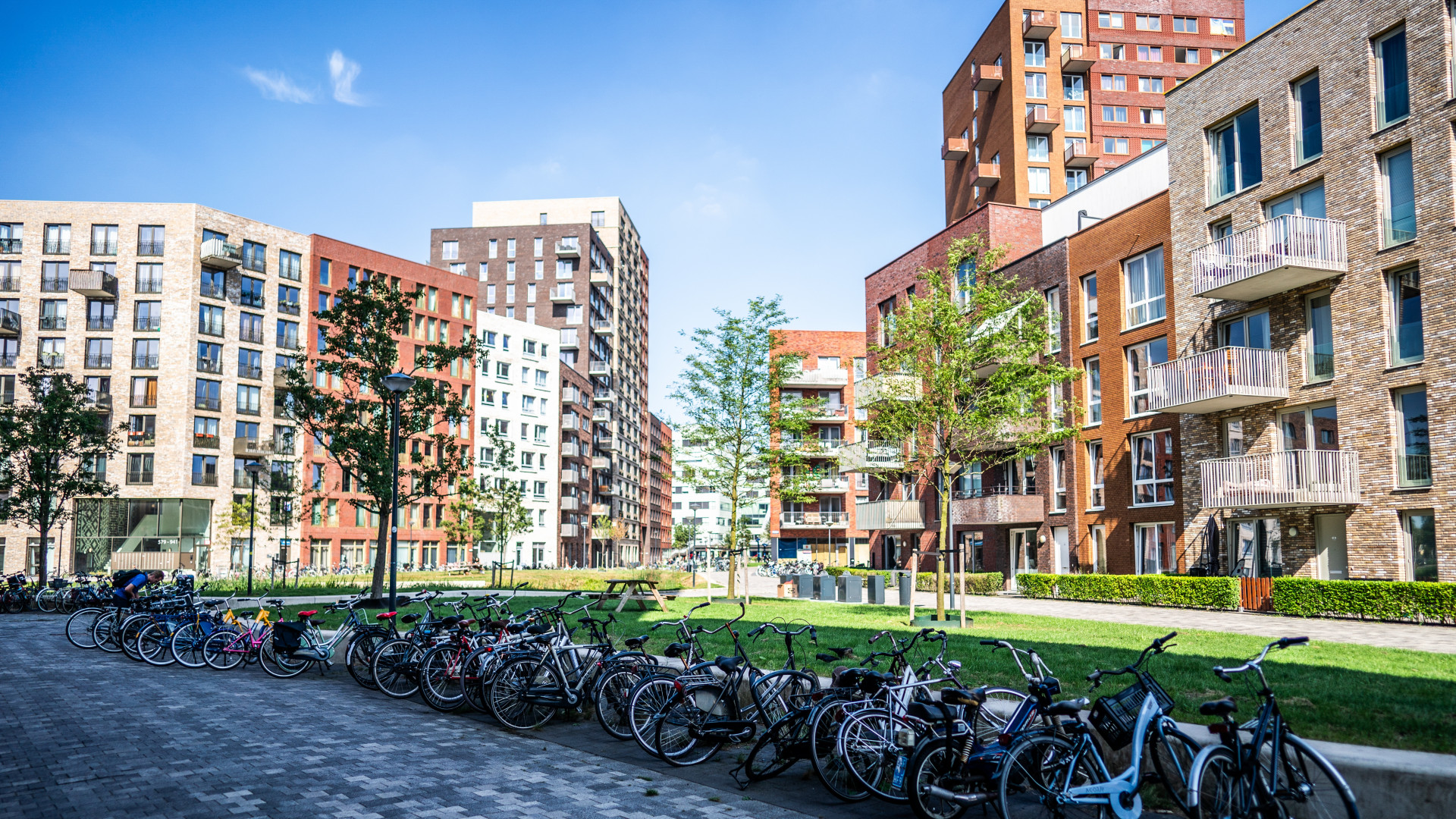 Studentenhuizen noodgedwongen dicht om illegale verkamering - Omroep West