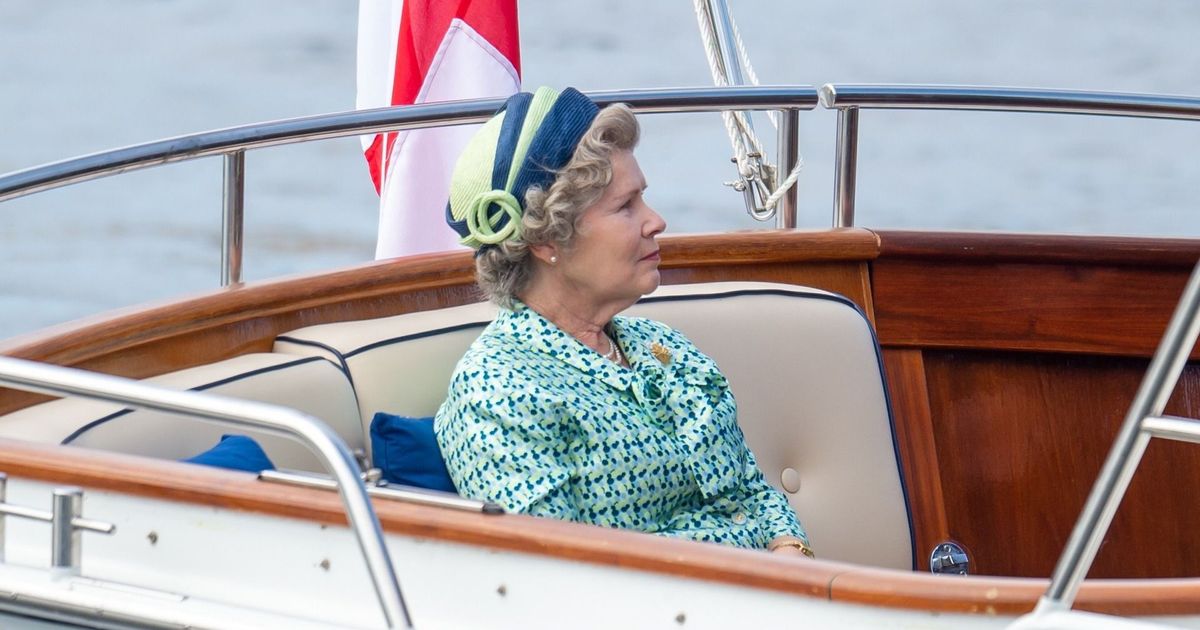 'Queen Elizabeth' vaart op Pikmeerkruiser in Netflix-serie The Crown ...