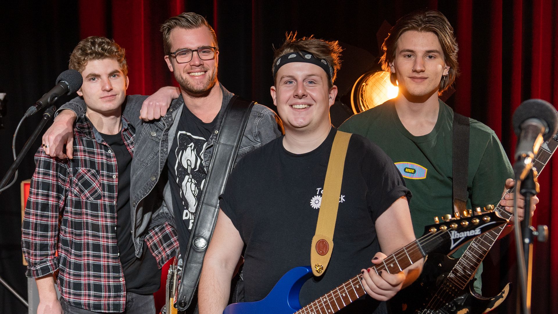 Een band beginnen? Jetlag Jenny zegt gewoon doen - RTV Drenthe