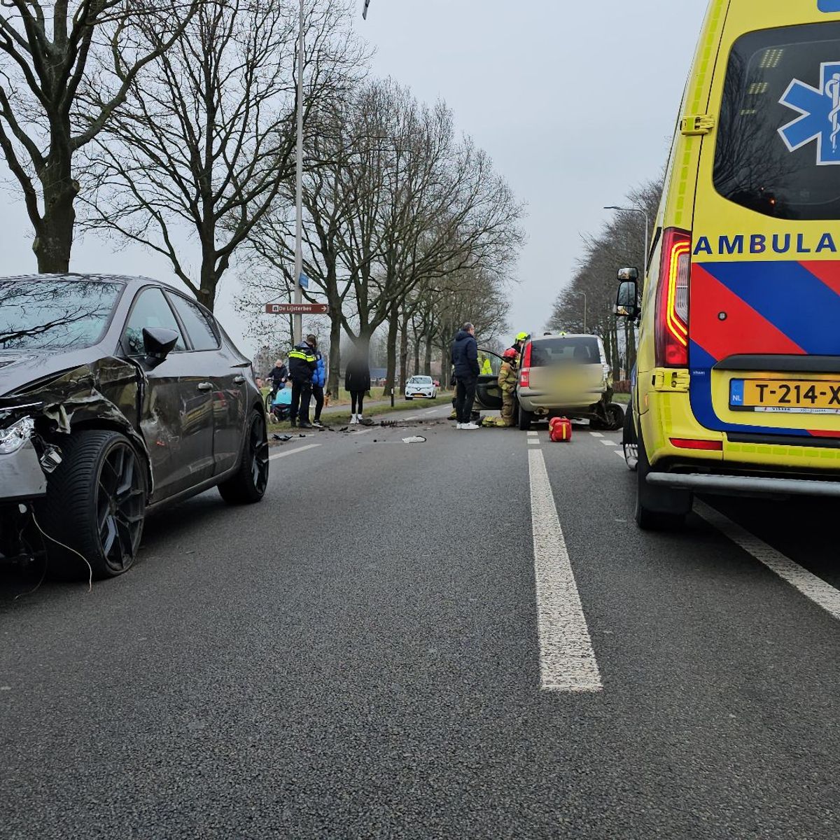 Gewonde bij aanrijding • onderzoek naar schietincident - Omroep Gelderland
