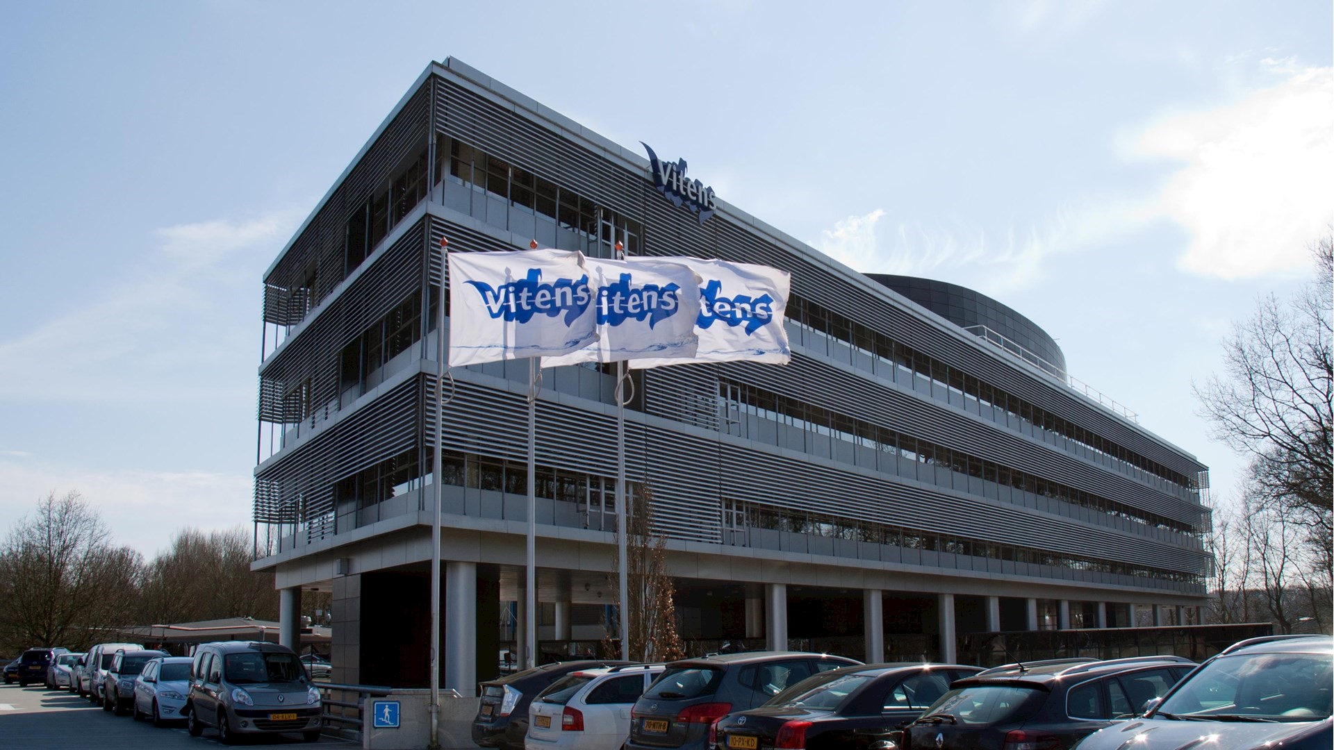 Nieuw hoofdkantoor van Vitens geopend in Zwolle op oude bekende locatie ...