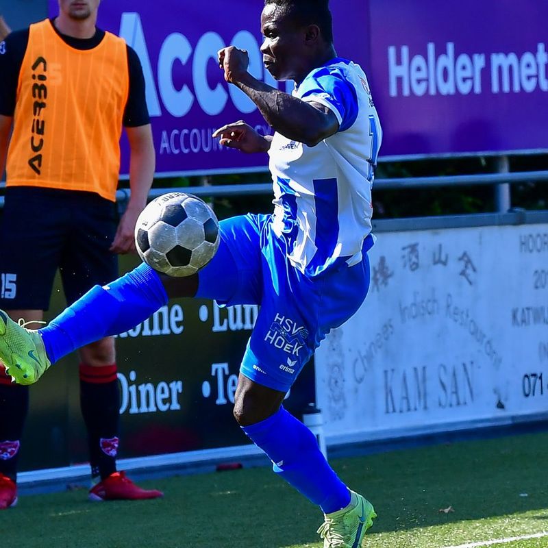 Hoek pakt na sensationele slotfase drie punten tegen Sparta Nijkerk ...
