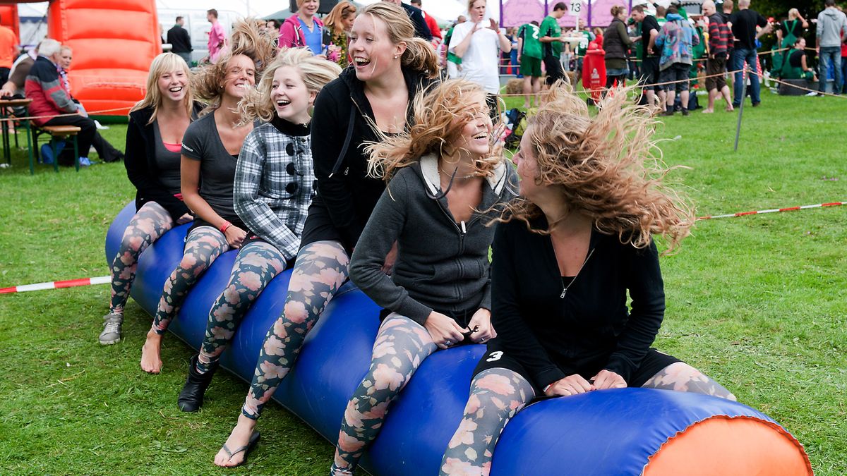 30 jaar Dorpsfeest Hoogland: een terugblik in foto's - Nieuwsplein33