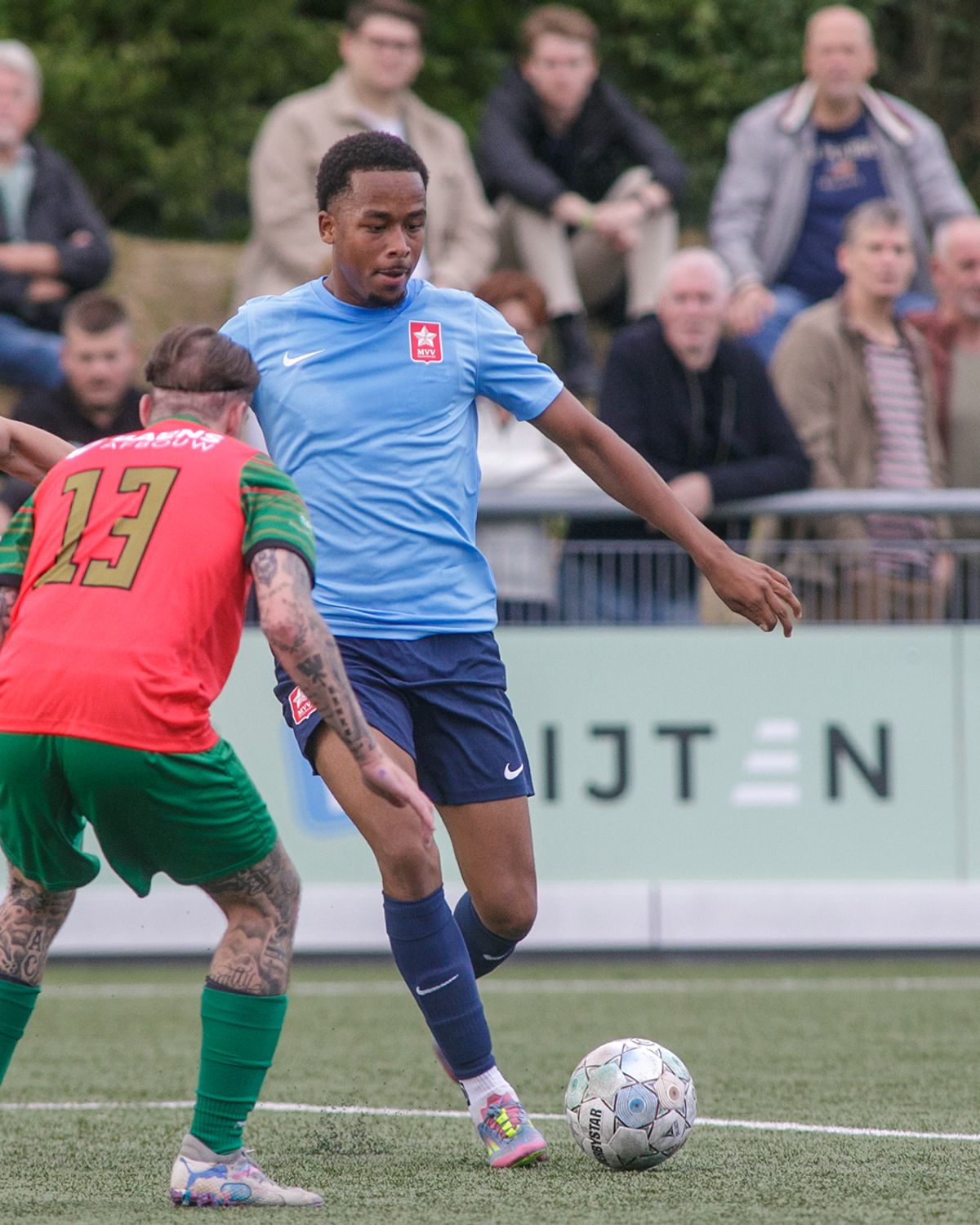 Achtklapper MVV in oefenduel tegen amateurs RKSV Heer - L1 Nieuws