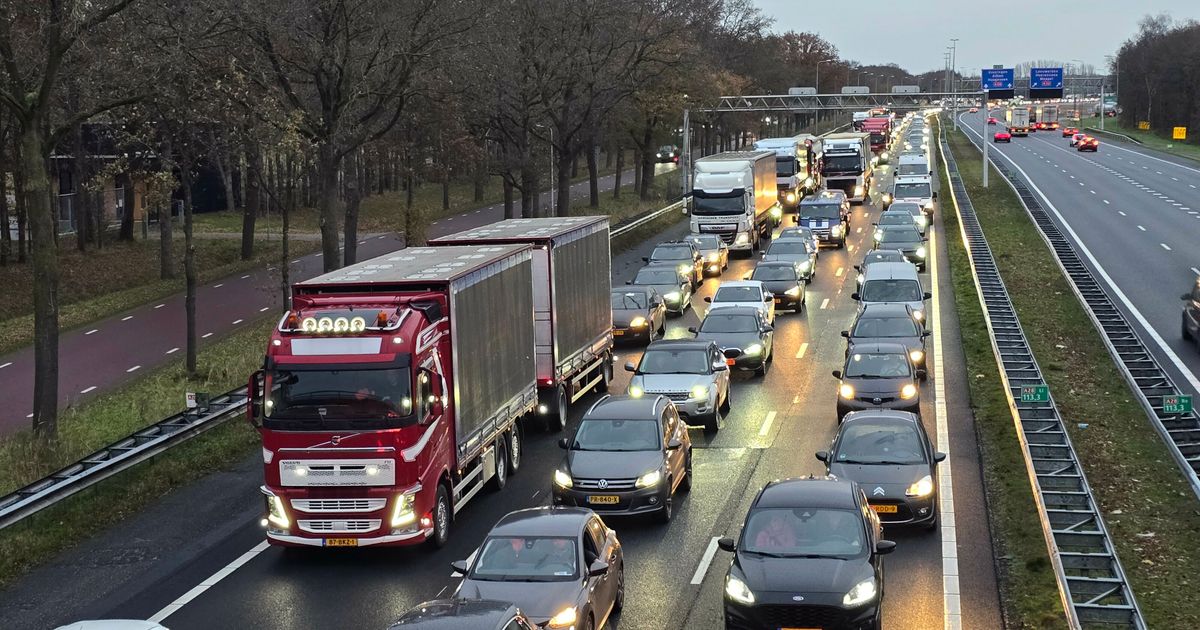 Verkeer kan weer doorrijden na ongeluk A28 bij Meppel - RTV Drenthe