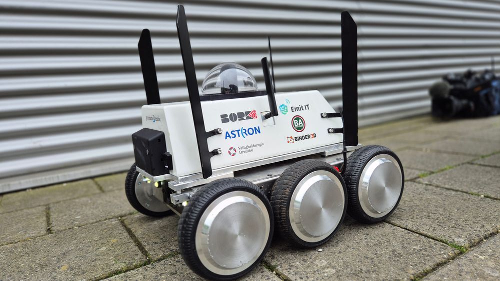 Kleine robot, grootse missie: BAS gaat brandende gebouwen naar binnen ...