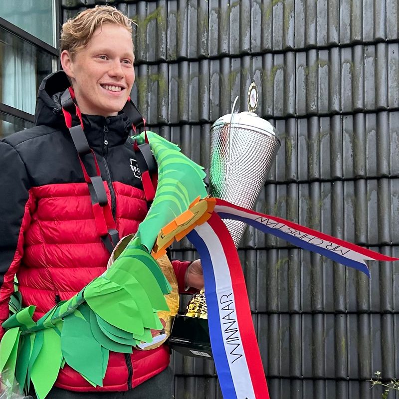 Erehaag voor Elfstedenwinnaar Christian: "Hij is de beste schaatser én ...