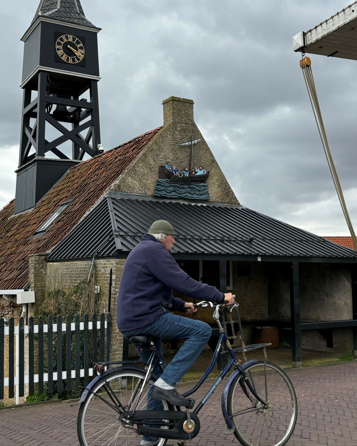 Nieuw Hindelooper 'woddebook' kiest voor vooroorlogse spelling: "Lastig ...