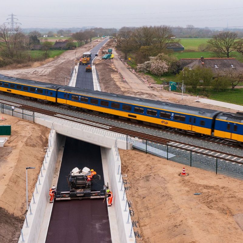 Spoortunnel maakt fietssnelweg tussen Dalfsen en Zwolle sneller en veiliger: "En dat is fijn ...