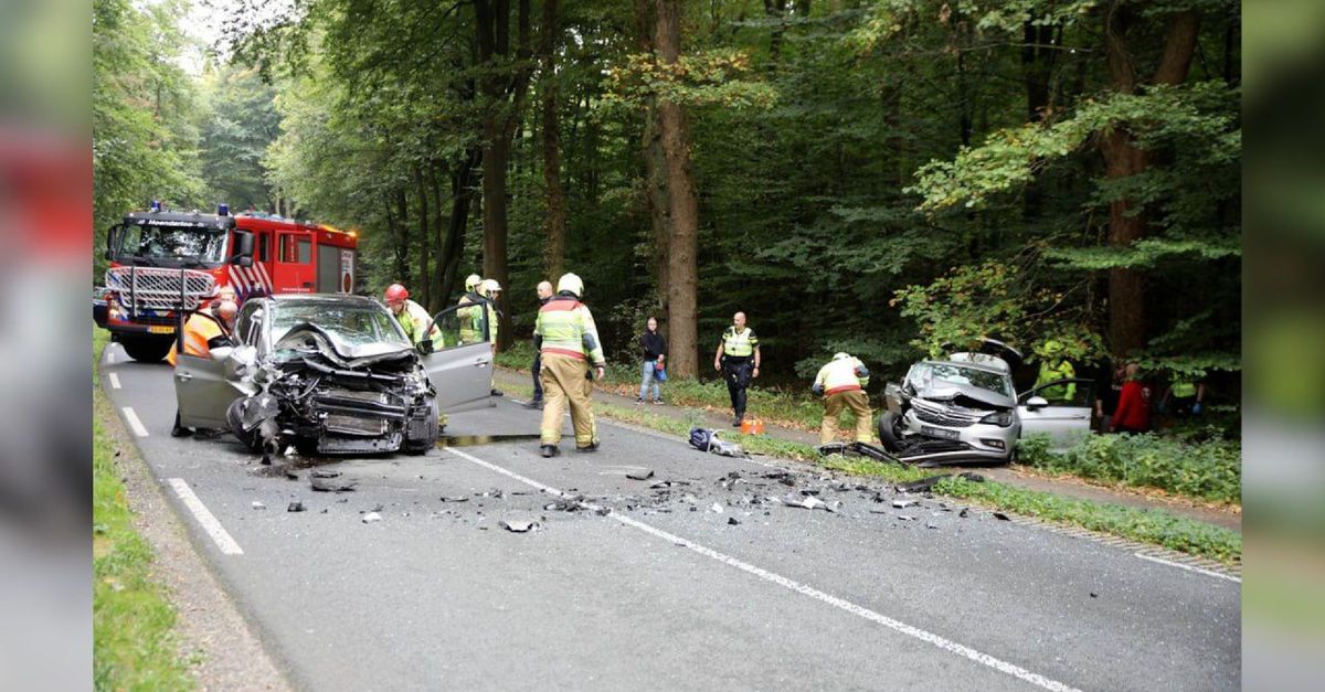 Frontale botsing: meerdere gewonden - Omroep Gelderland