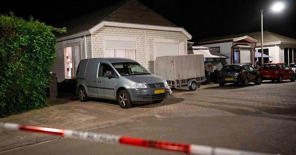 Overval op woonwagenkamp: echtpaar bedreigd met kapmessen - Omroep Gelderland