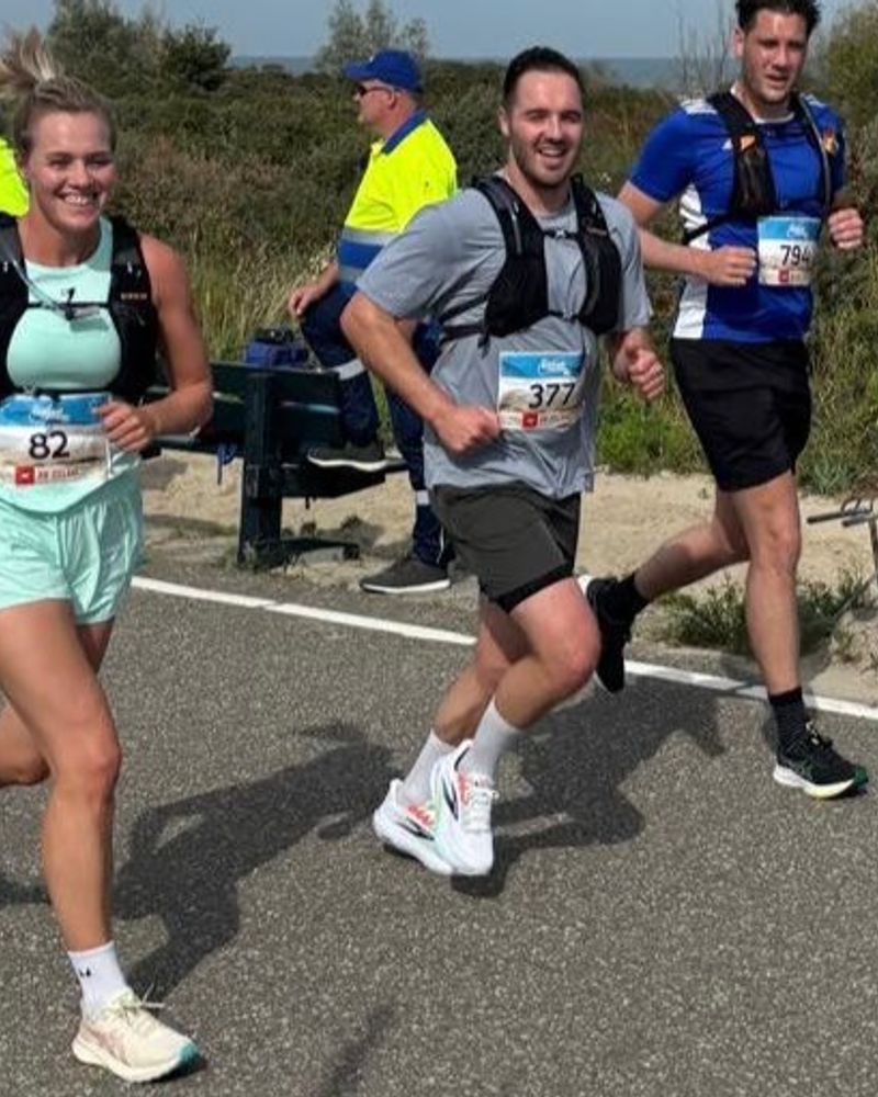 Oud-judoka Tess van 't Westende loopt Kustmarathon in navolging van ...