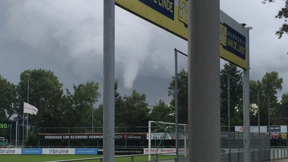Een hoos aan waterhozen in Zeeland - Omroep Zeeland